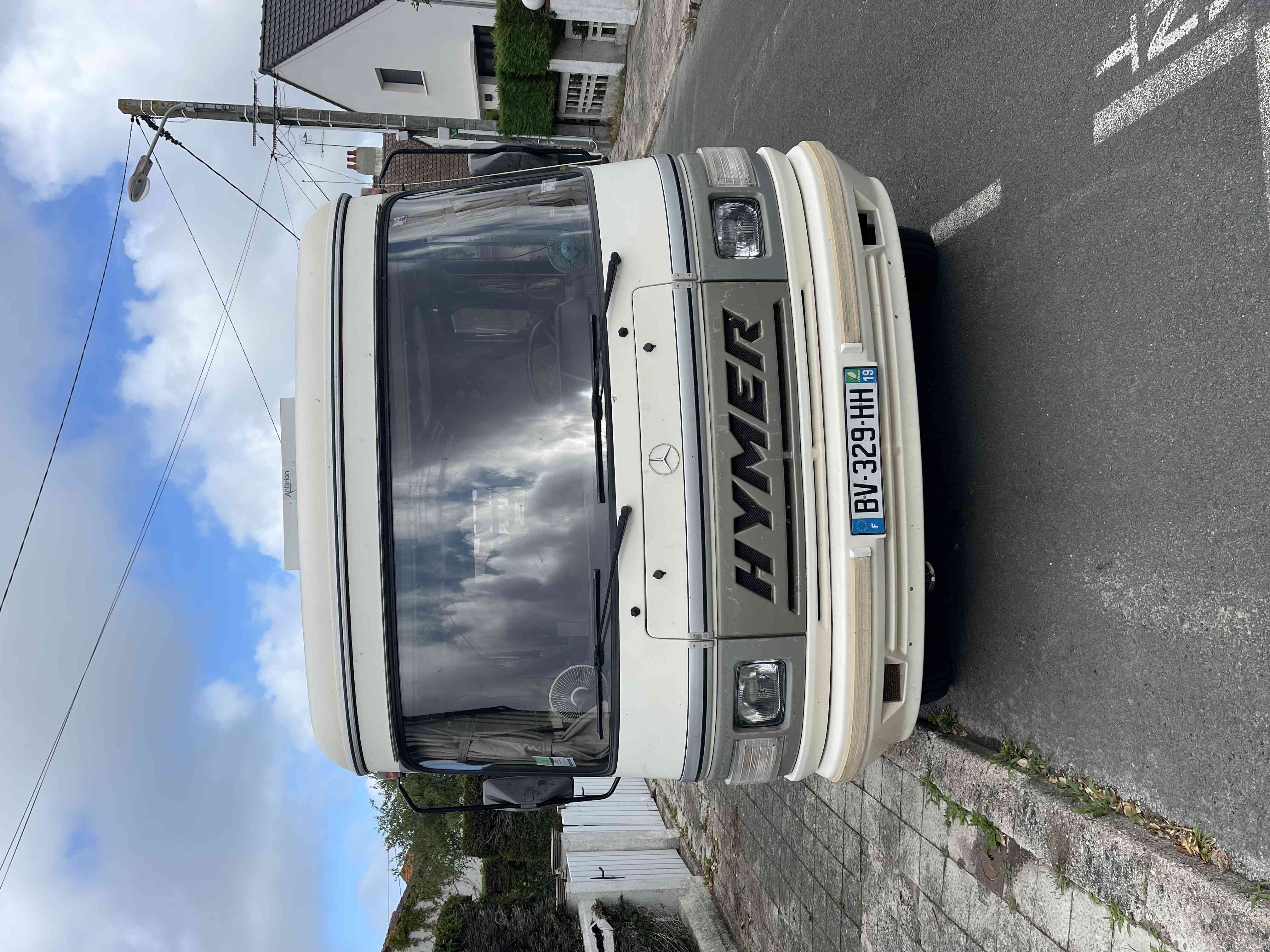 Location Camping car Intégral - LE TOUQUET (62) - HYMER S555 | Hapee
